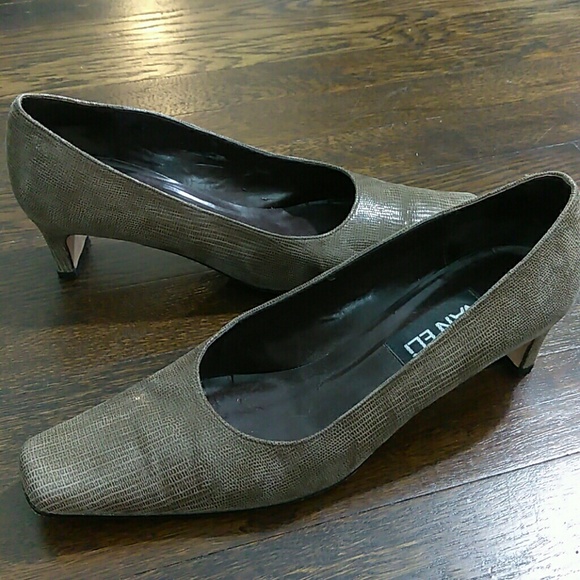 Vaneli | Shoes | Vaneli Dayle Brown Square Toe Pumps Size 75 | Poshmark